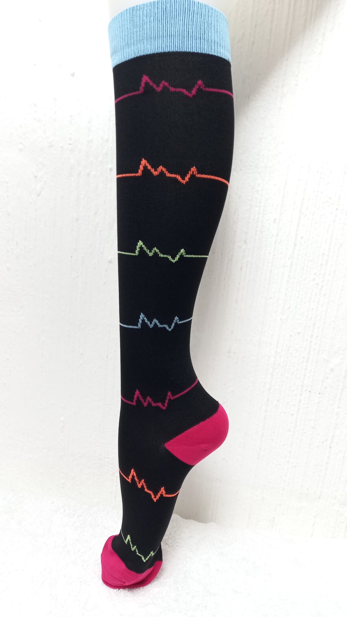 Medias Estilo Ekg Diferentes Colores Boutique De Sante Medias De